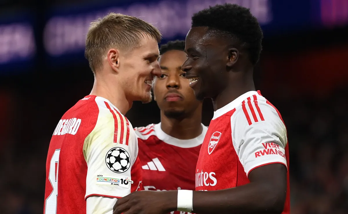 Chelsea mira contratação de Myles Lewis-Skelly, do Arsenal